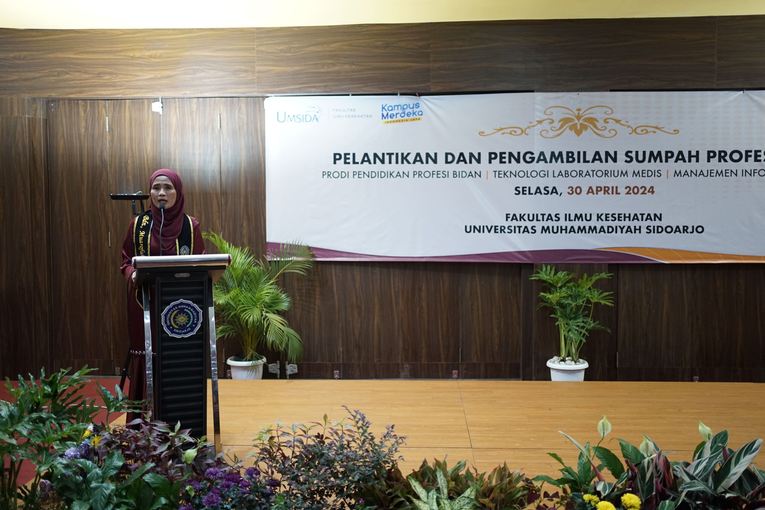 “Pelantikan dan Sumpah Profesi Ke-XII FIKES UMSIDA: Perjuangan Meningkatkan Pendidikan untuk ...